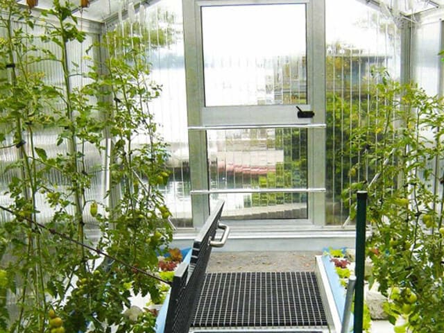 Garden room made of shipping containers - Interior Design, Design News ...